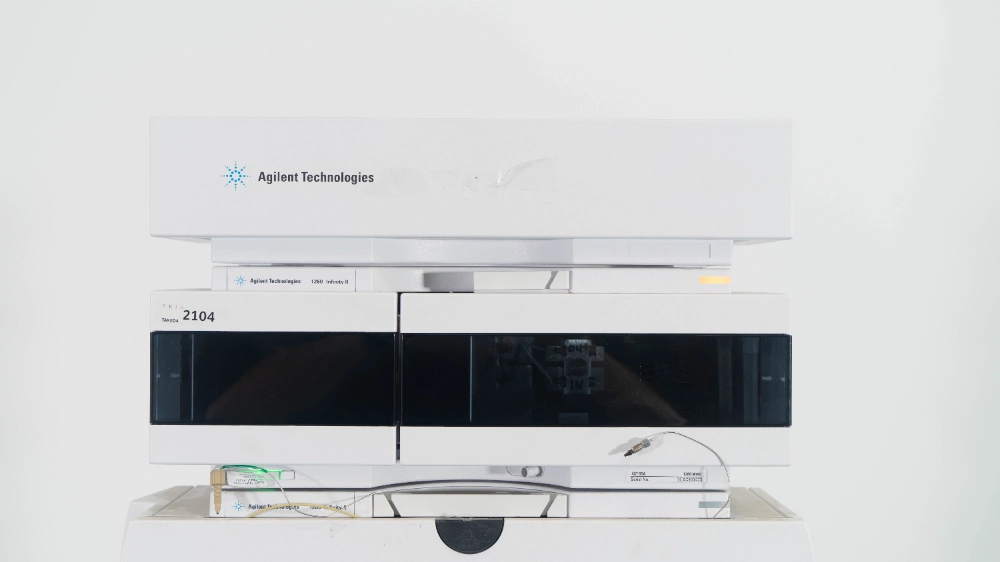 Agilent 1260 Infinity II HPLC System | LabX.com