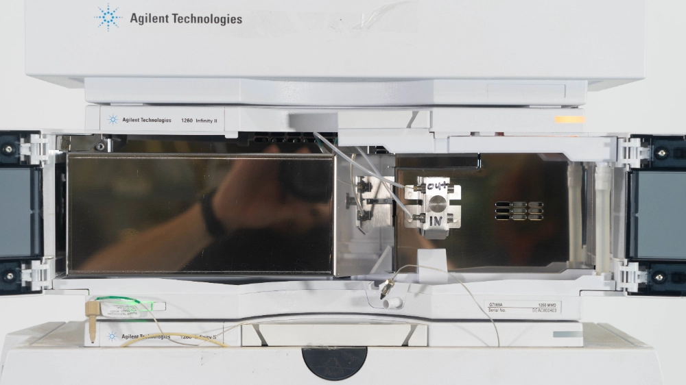 Agilent 1260 Infinity II HPLC System | LabX.com