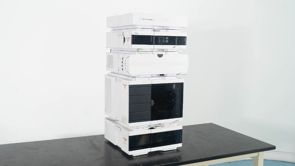 Agilent 1260 Infinity II HPLC System | LabX.com