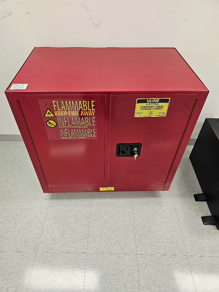 ULINE 22 Gallon Flammable Liquid Storage Cabinet | LabX.com