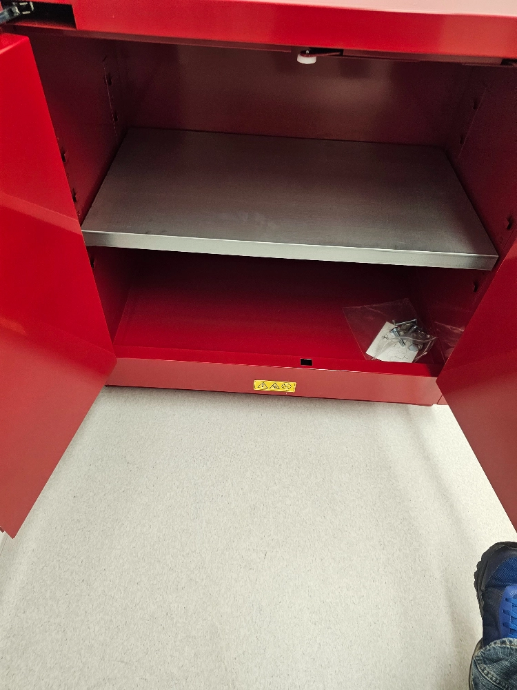 ULINE 22 Gallon Flammable Liquid Storage Cabinet | LabX.com