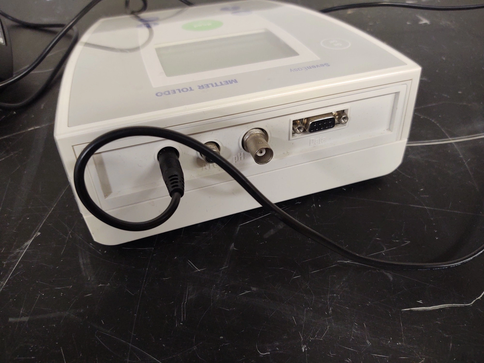 Mettler Toledo SevenEasy Digital pH Meter w/ PSU 8603 Monitor | LabX.com