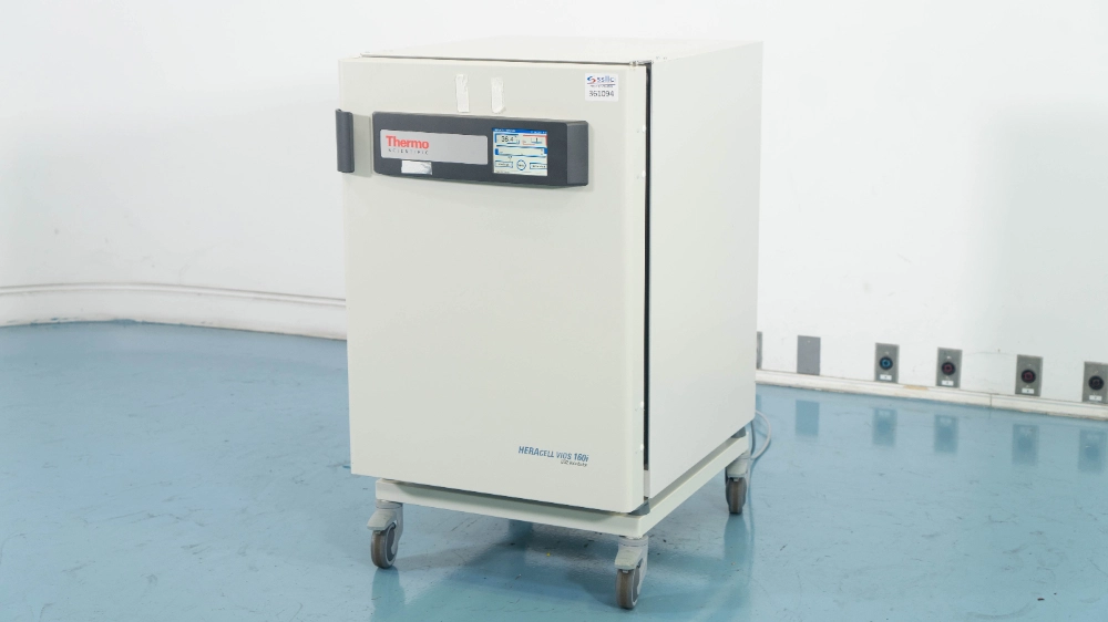 Thermo HERAcell Vios 160i CO2 Incubator | LabX.com