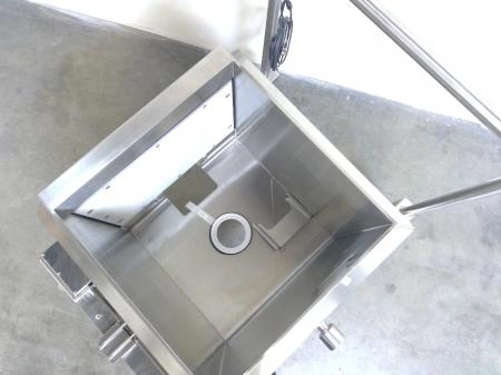 Pall LEV100JCMA-001-B4A Stainless jacketed mixer tank 100l W/Scale ...
