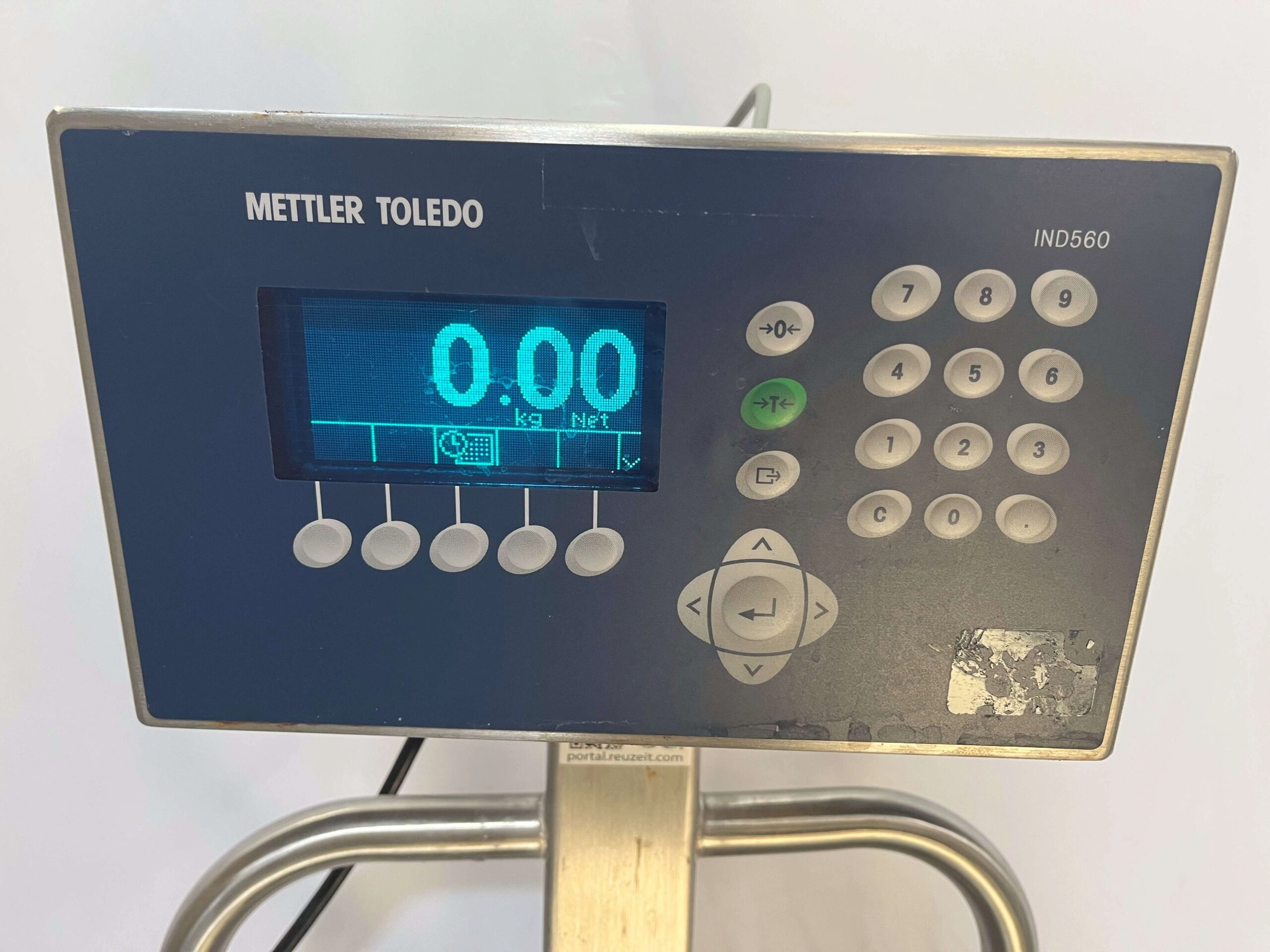Mettler Toledo Floor Scale IND560 HARSH | LabX.com