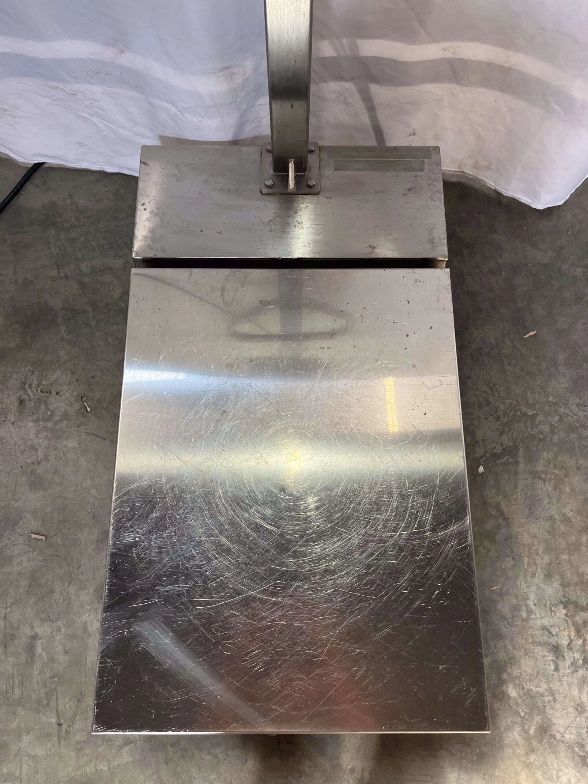Mettler Toledo Floor Scale IND560 HARSH | LabX.com