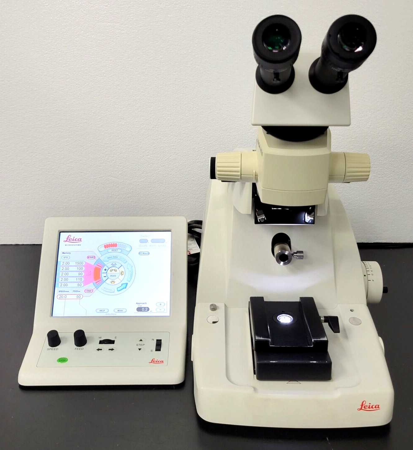 Leica Ultramicrotome EM UC7 with MZ6 Pod and Tilting Binocular Head ...