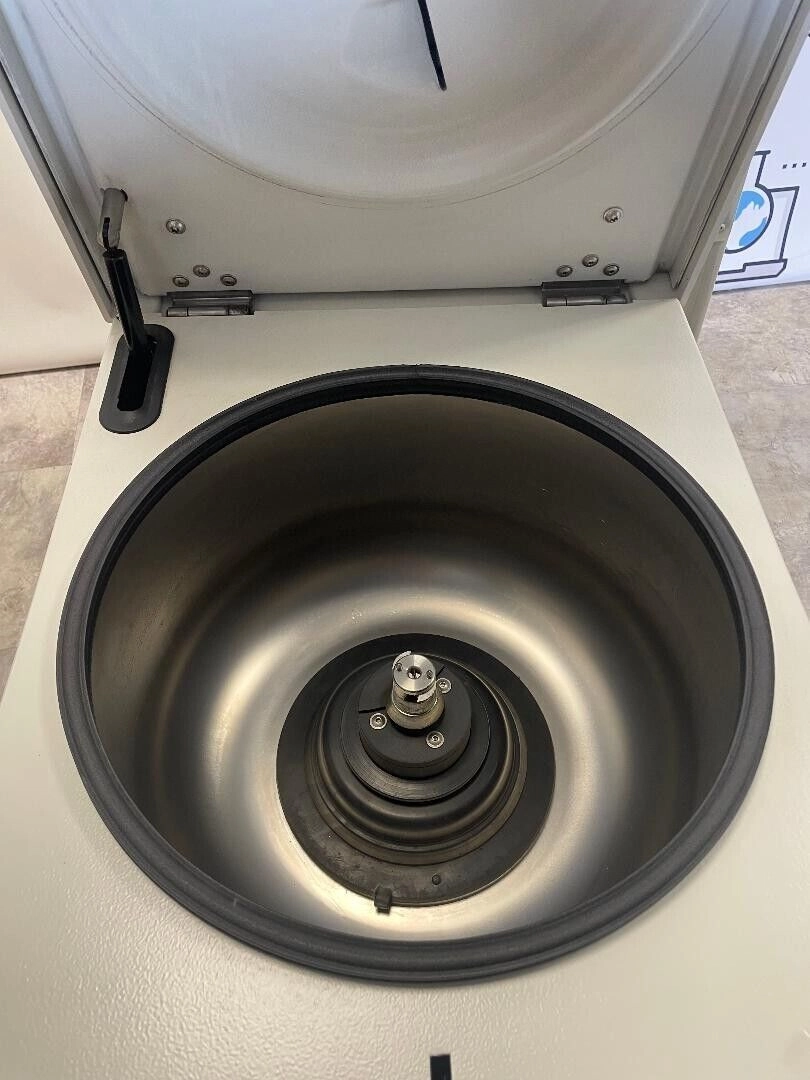 Thermo Scientific Sorvall ST 16 Benchtop Centrifug | LabX.com