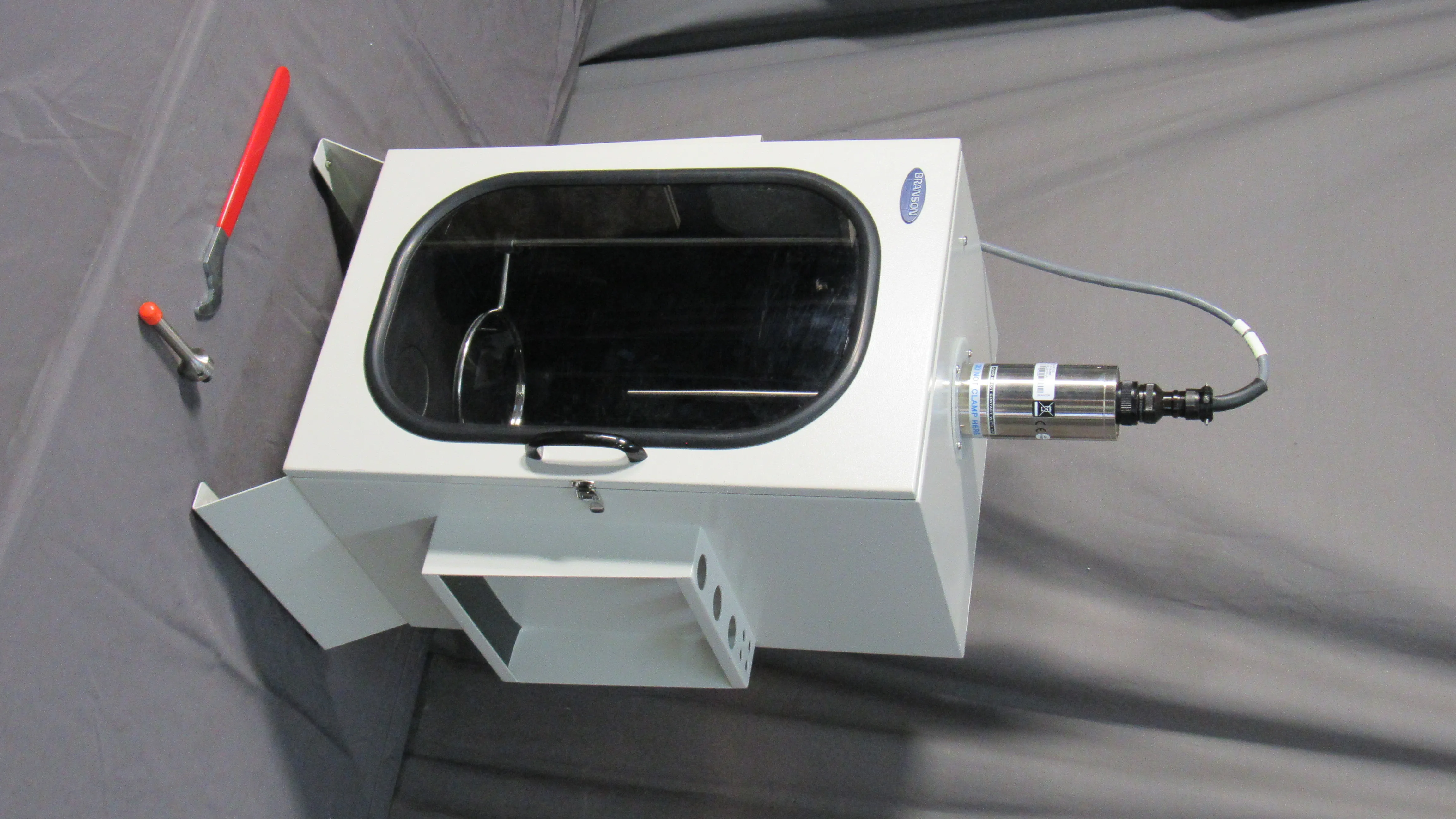 Branson 102C Transducer Probe with SSE-1 Sound Enclosure | LabX.com