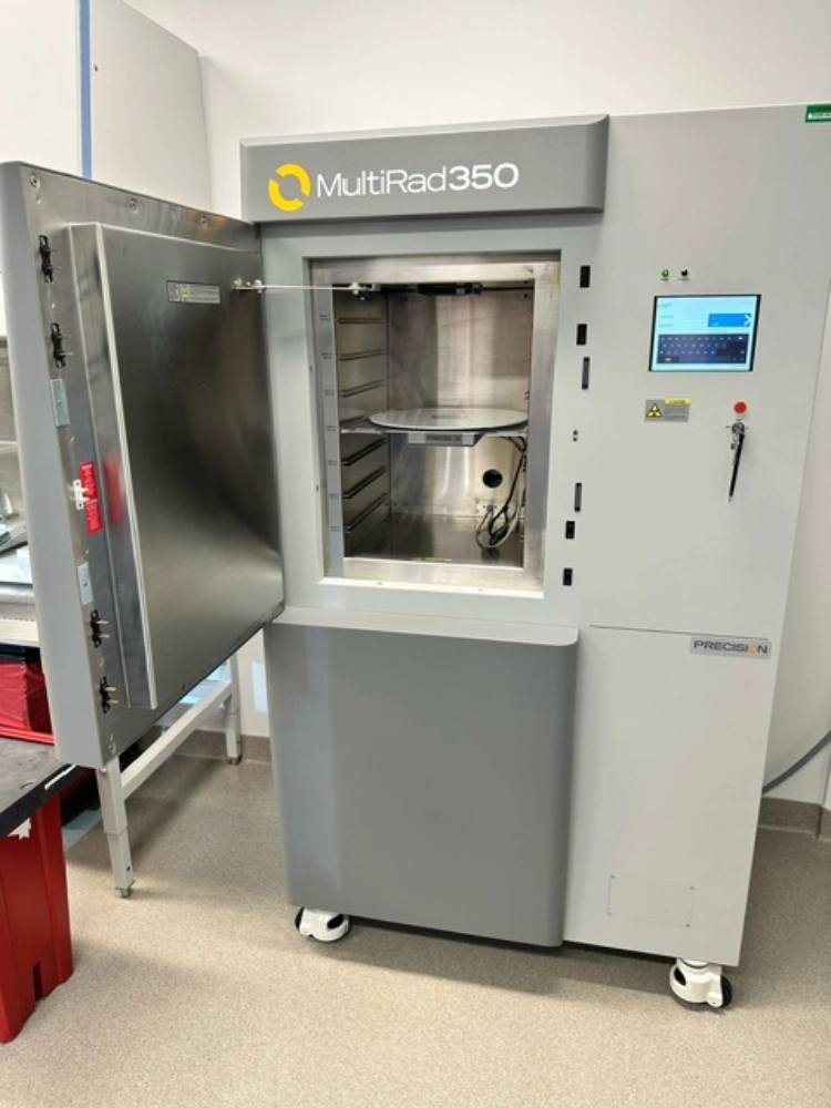 Precision X-Ray MultiRad 350 Irradiation System | LabX.com