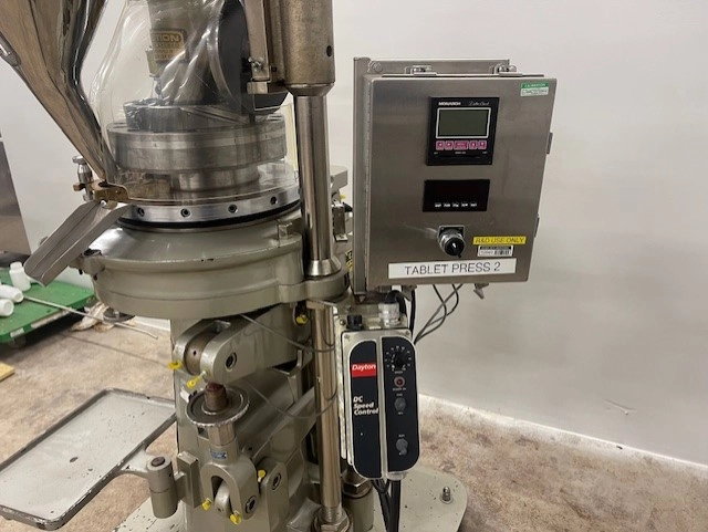 Key International / Cadmach DC16 Station D-Tooled Rotary Tablet Press ...