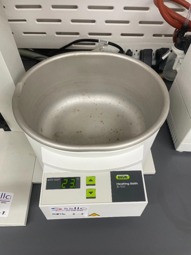 Buchi R-100 Rotavapor Rotary Evaporator | LabX.com