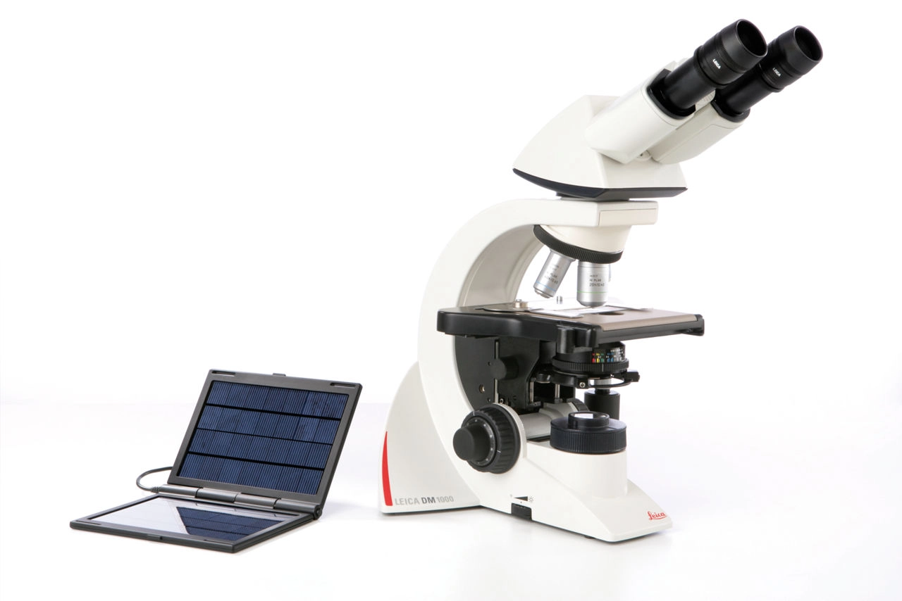 Leica DM1000 LED Ergonomic System Microscope | LabX.com