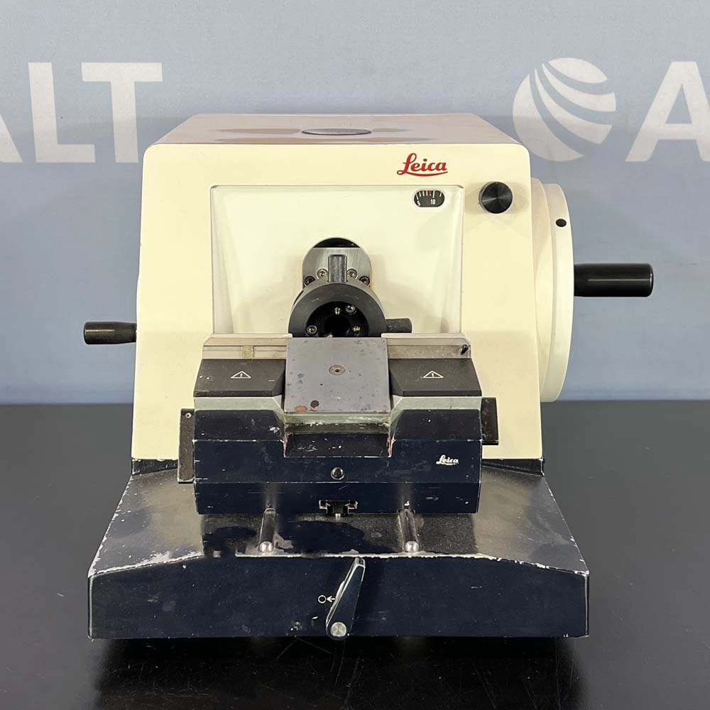 Leica Microtome