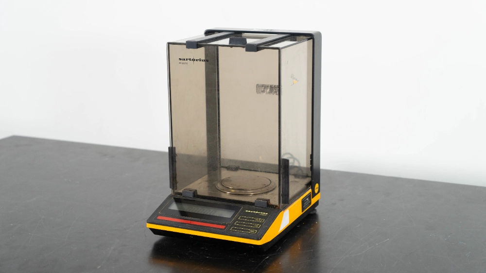 Sartorius Analytic Analytical Balance | LabX.com