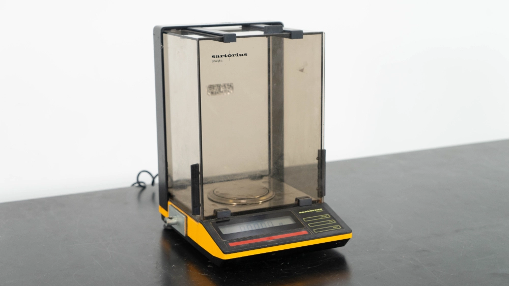 Sartorius Analytic Analytical Balance | LabX.com