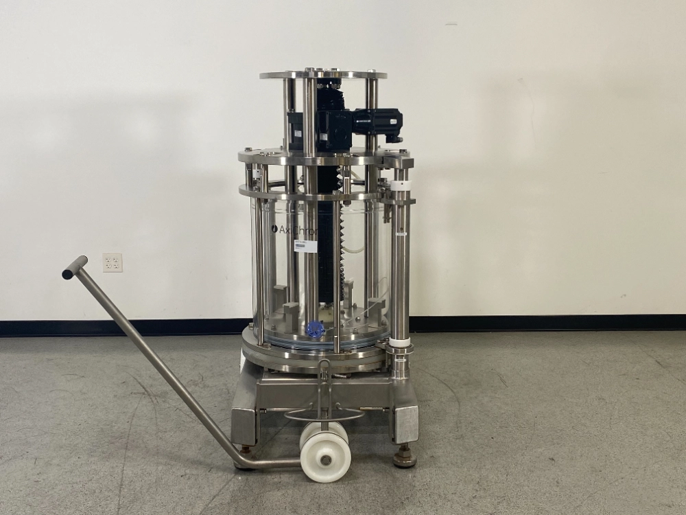 GE AxiChrom 600/300 Chromatography Column | LabX.com