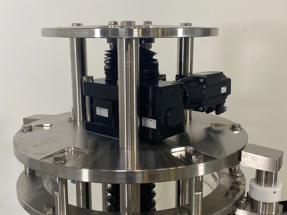 GE AxiChrom 600/300 Chromatography Column | LabX.com