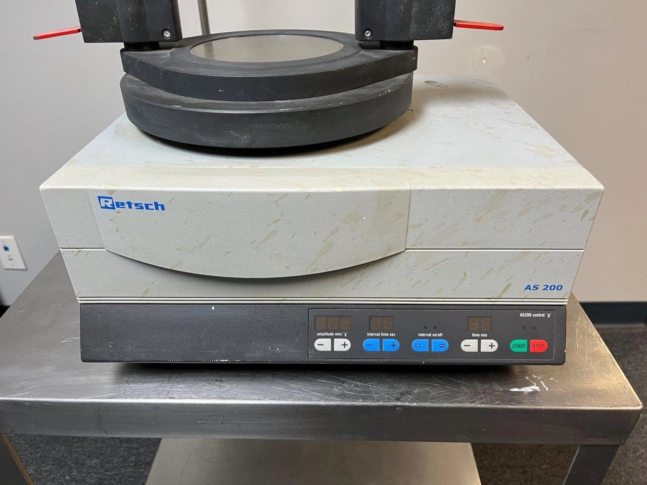 Retsch AS200 Laboratory Sieve Shaker | LabX.com