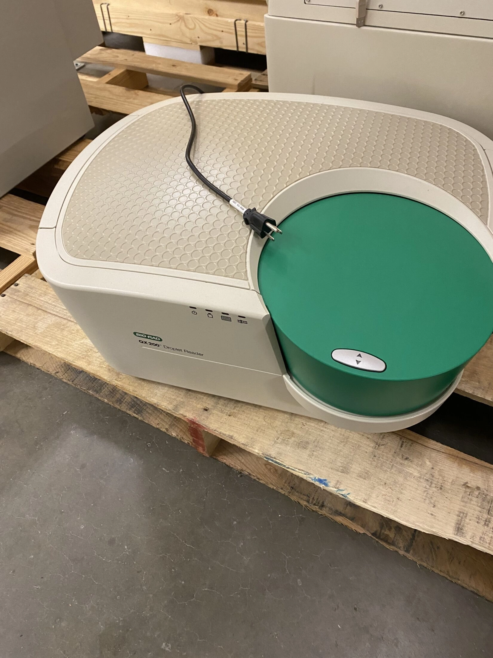 Bio-Rad QX200 Droplet Digital PCR System | LabX.com