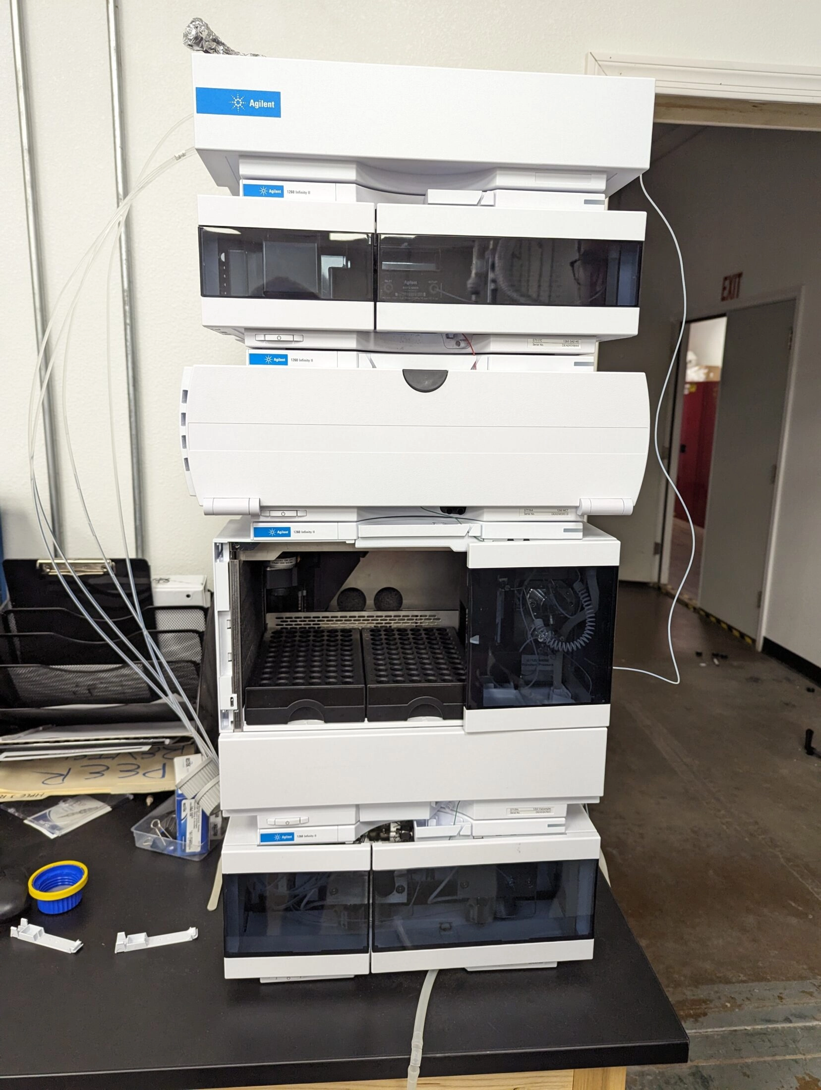 Agilent 1260 Infinity II HPLC | LabX.com
