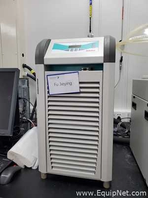 Waters Chromatography System With SFC Autosampler, Fluid Delivery Module, Column Oven And More ...