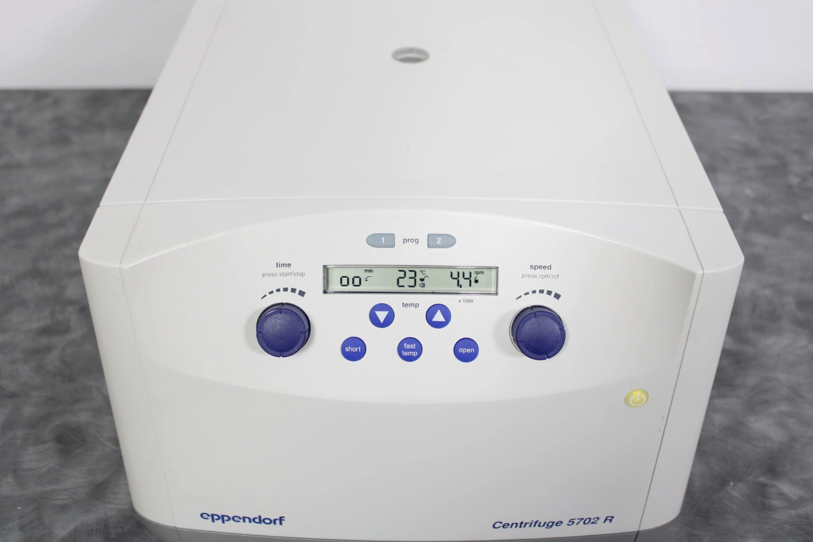 Eppendorf 5702R Refrigerated Benchtop Centrifuge with A-4-38 Swing ...