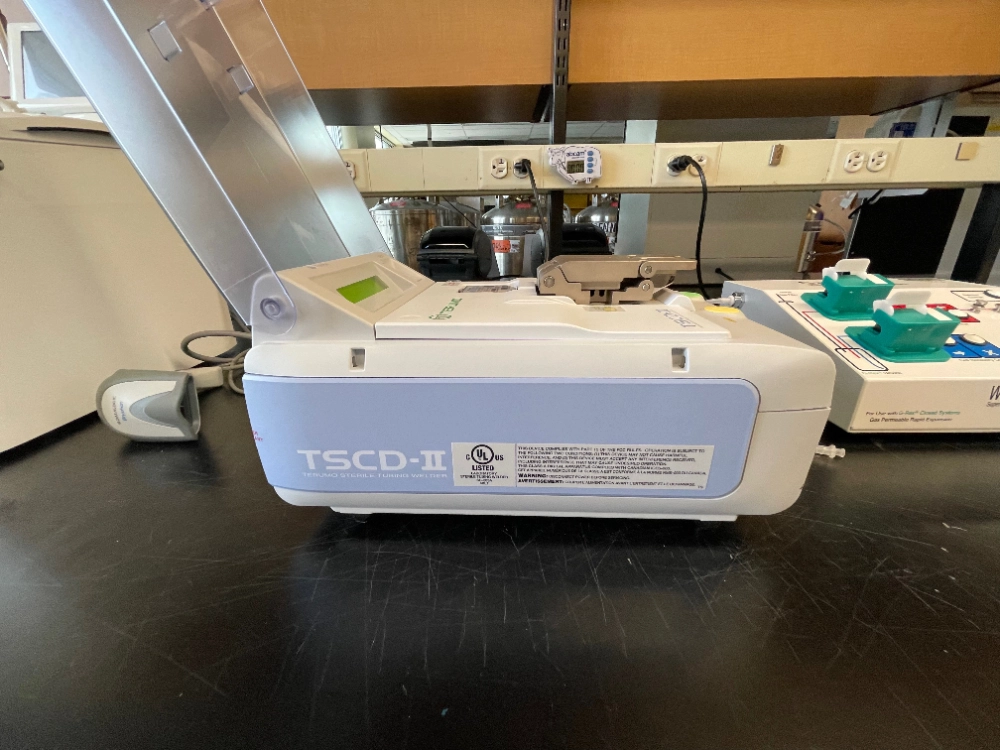 Terumo TSCD-II Sterile Tubing Welder | LabX.com