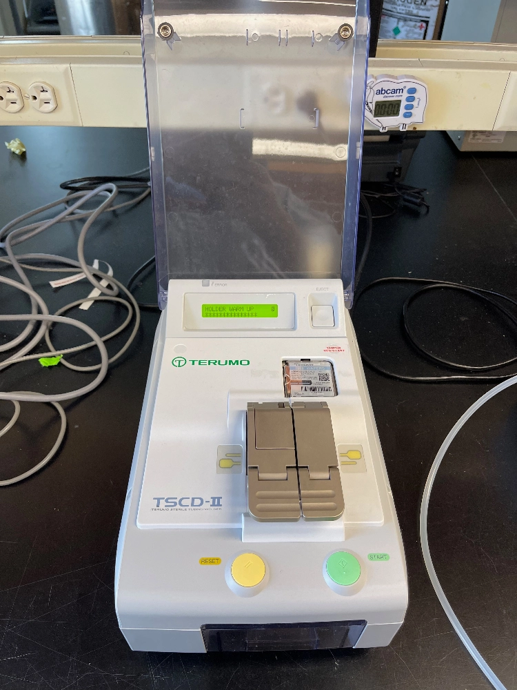Terumo TSCD-II Sterile Tubing Welder | LabX.com