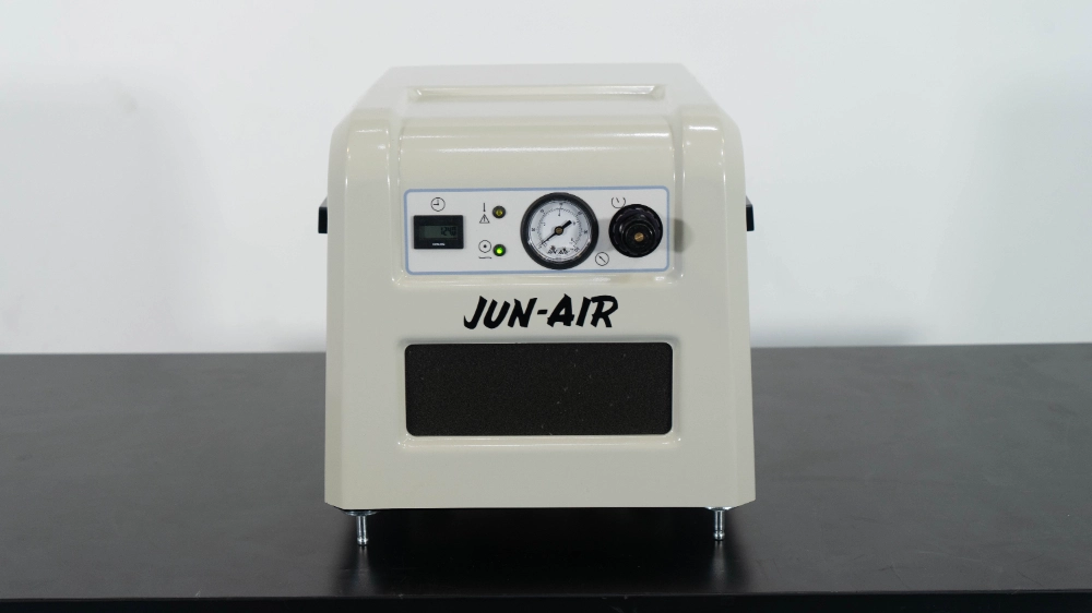 Jun-Air Air Compressor | LabX.com