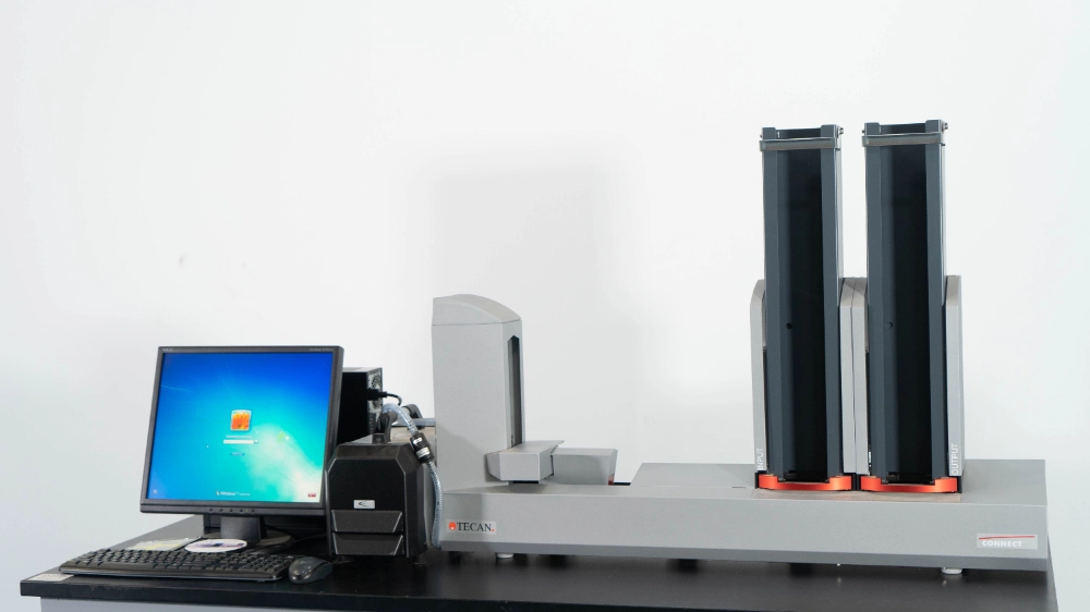 Tecan Connect Basic Microplate Handler | LabX.com