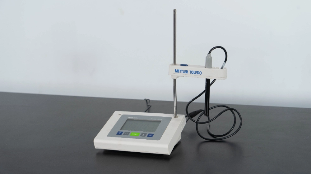 Mettler Toledo FiveEasy Ph/mV Meter | LabX.com
