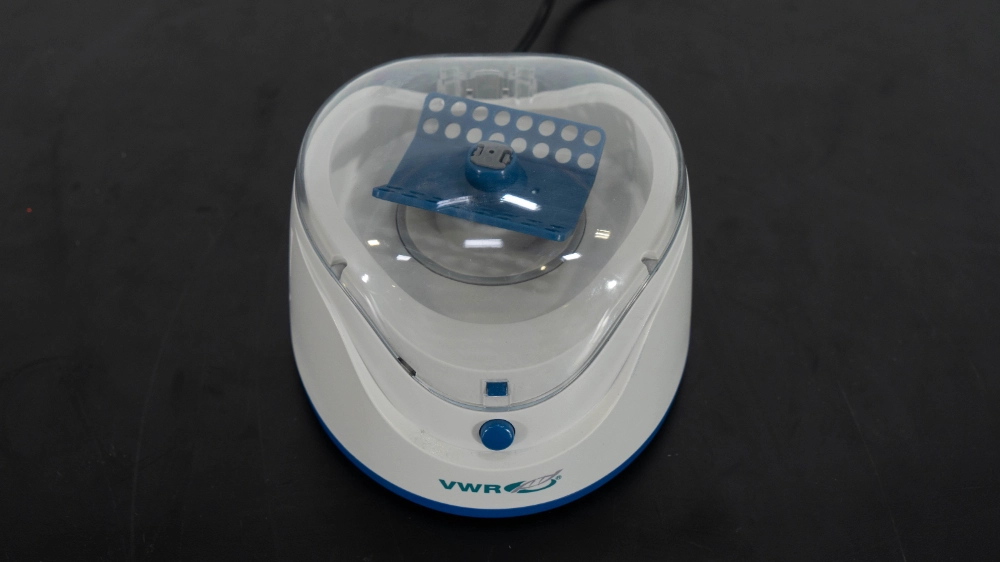 VWR Mini Centrifuge | LabX.com