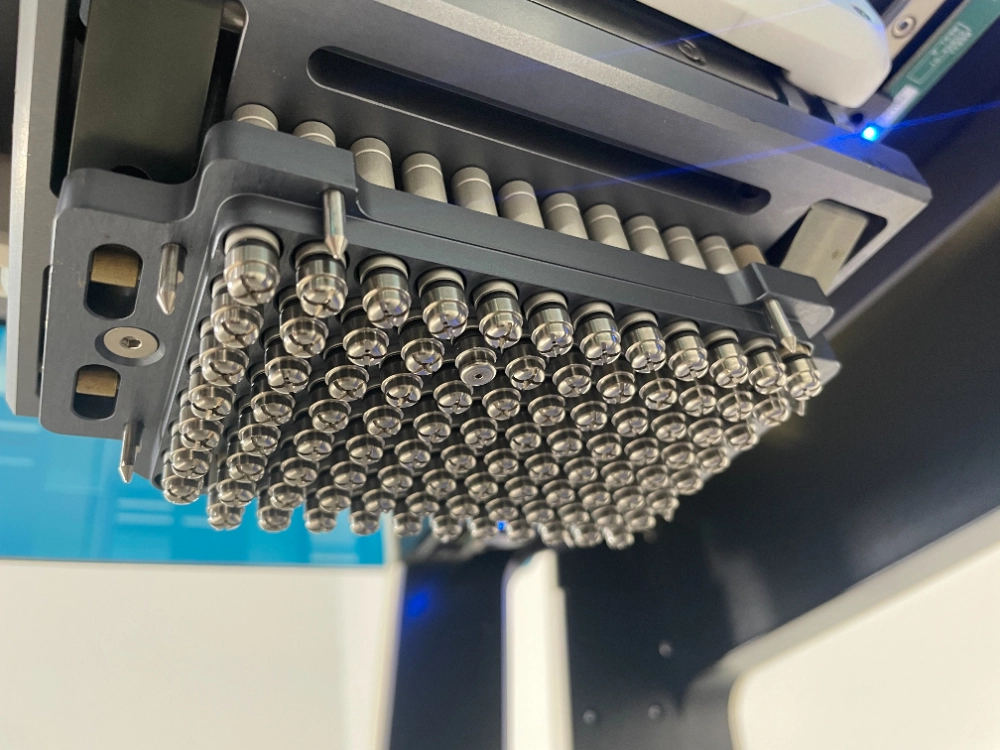 Hamilton Microlab Nimbus Liquid Handler | LabX.com