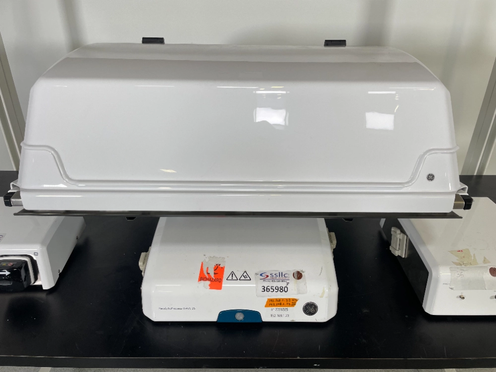 Cytiva GE ReadyToProcess Wave 25 Bioreactor | LabX.com