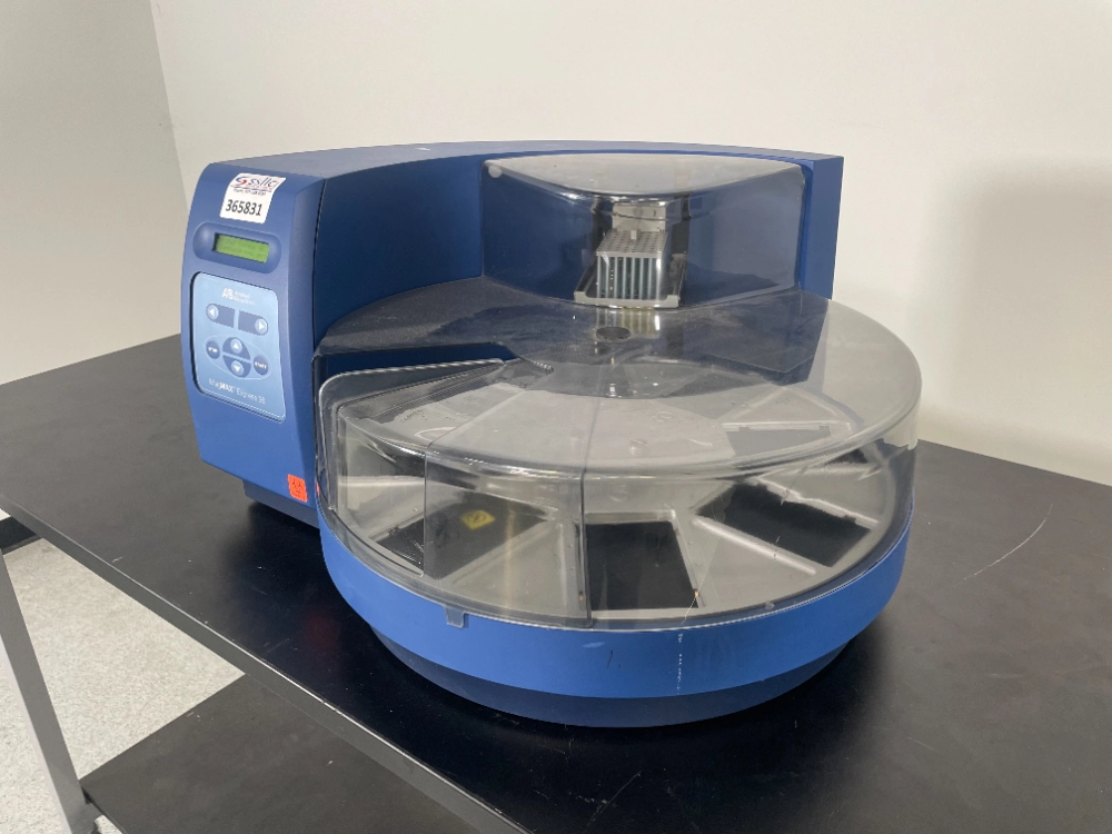 Applied Biosystems MagMAX Express 96 Sample Purification System | LabX.com