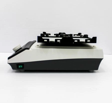 Thermo Scientific compact Digital Microplate Shaker Cat: 88880023 ...