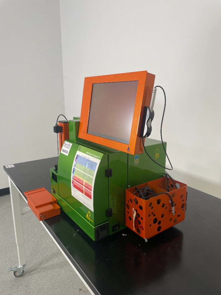 Miltenyi MACSQuant Analyzer 10 Flow Cytometer | LabX.com