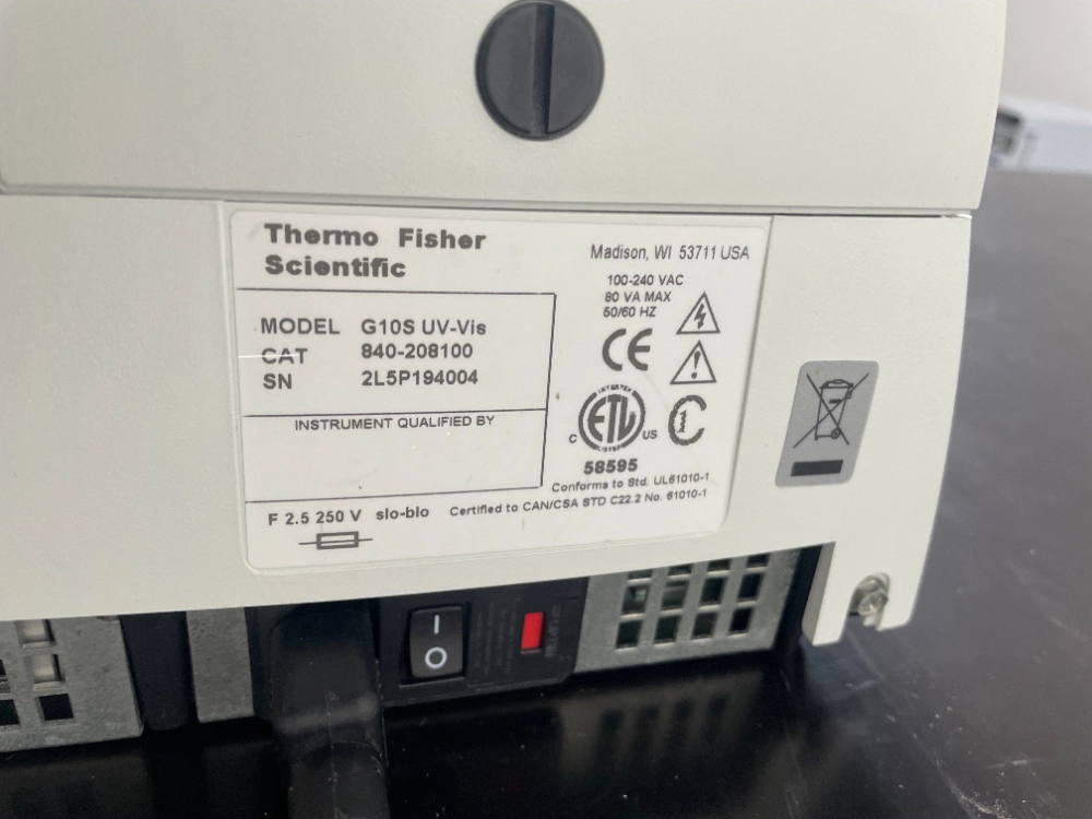 Thermo Genesys 10S UV-Vis Spectrophotometer | LabX.com