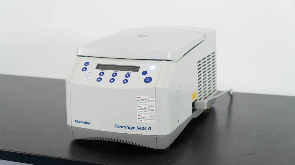 Eppendorf 5424R Refrigerated Centrifuge | LabX.com