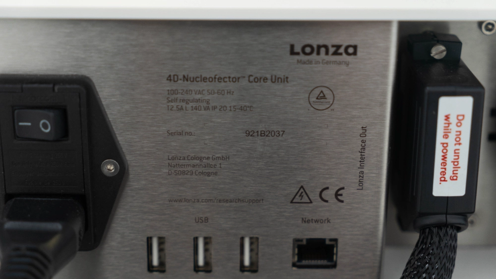 Lonza 4D-NucleoFector Electroporation System | LabX.com
