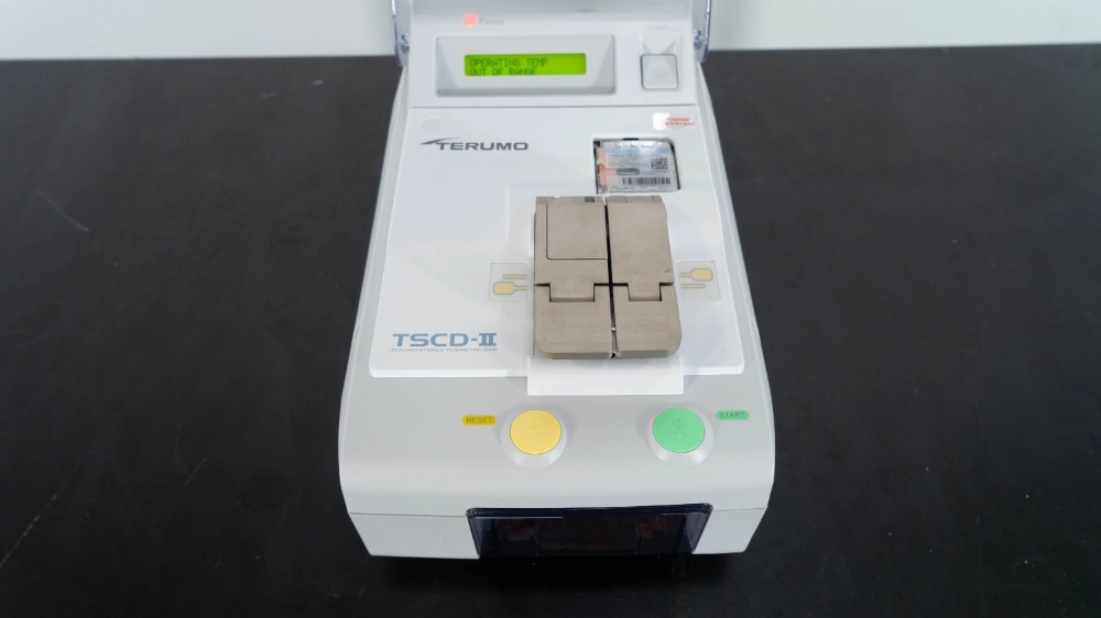 Terumo TSCD-II Sterile Tube Welder | LabX.com