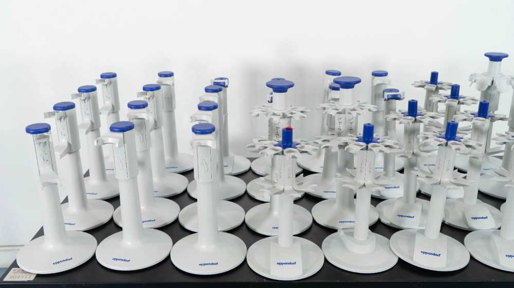 Eppendorf Pipette Stands | LabX.com
