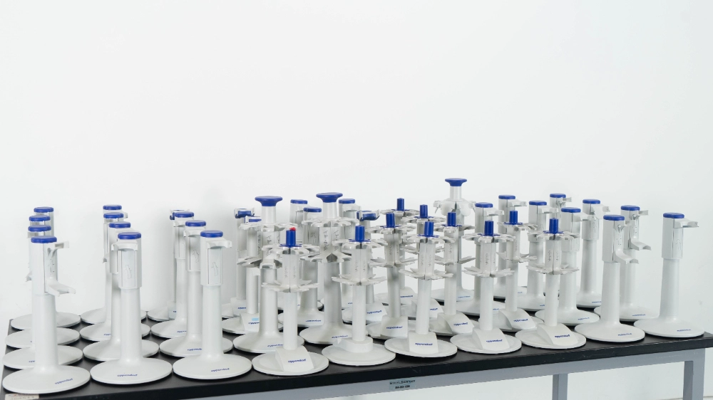 Eppendorf Pipette Stands | LabX.com