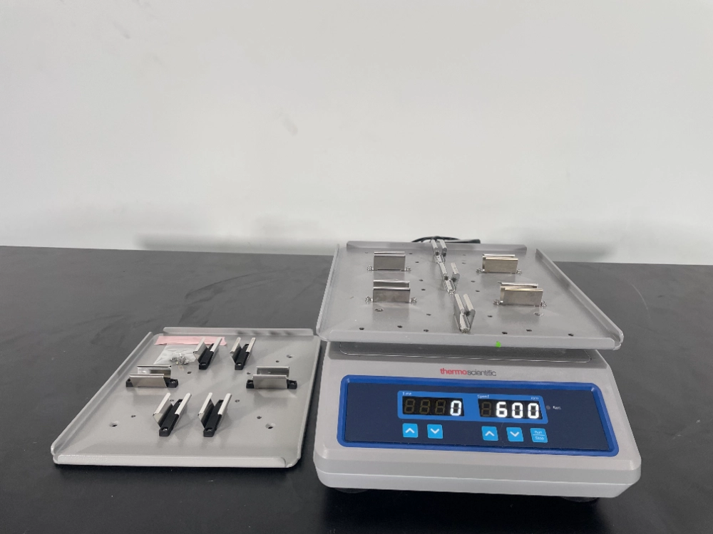 Thermo Scientific Digital microplate Shaker | LabX.com