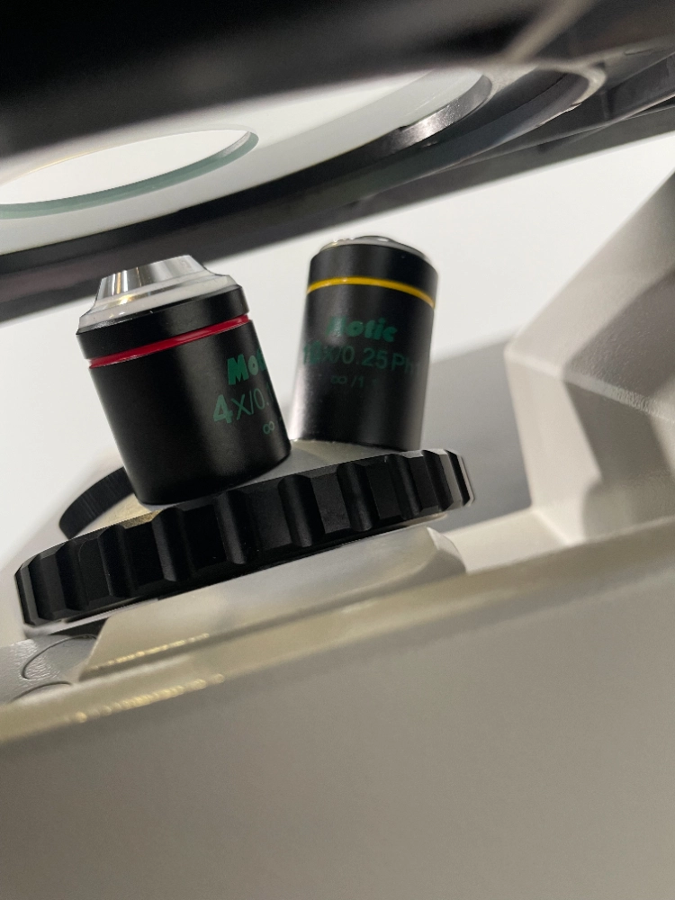 Motic AE2000 Inverted Microscope | LabX.com