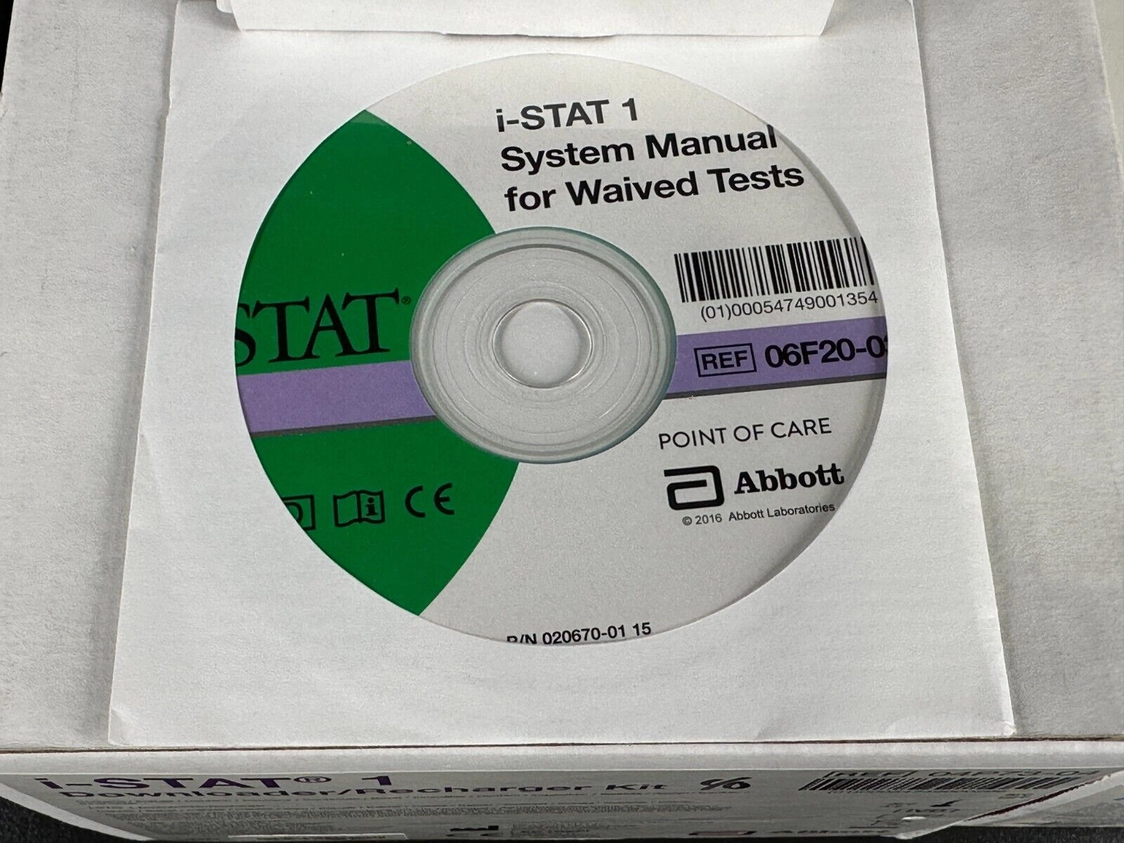 Abbott i-STAT 1 Handheld Analyzer and downloader s | LabX.com