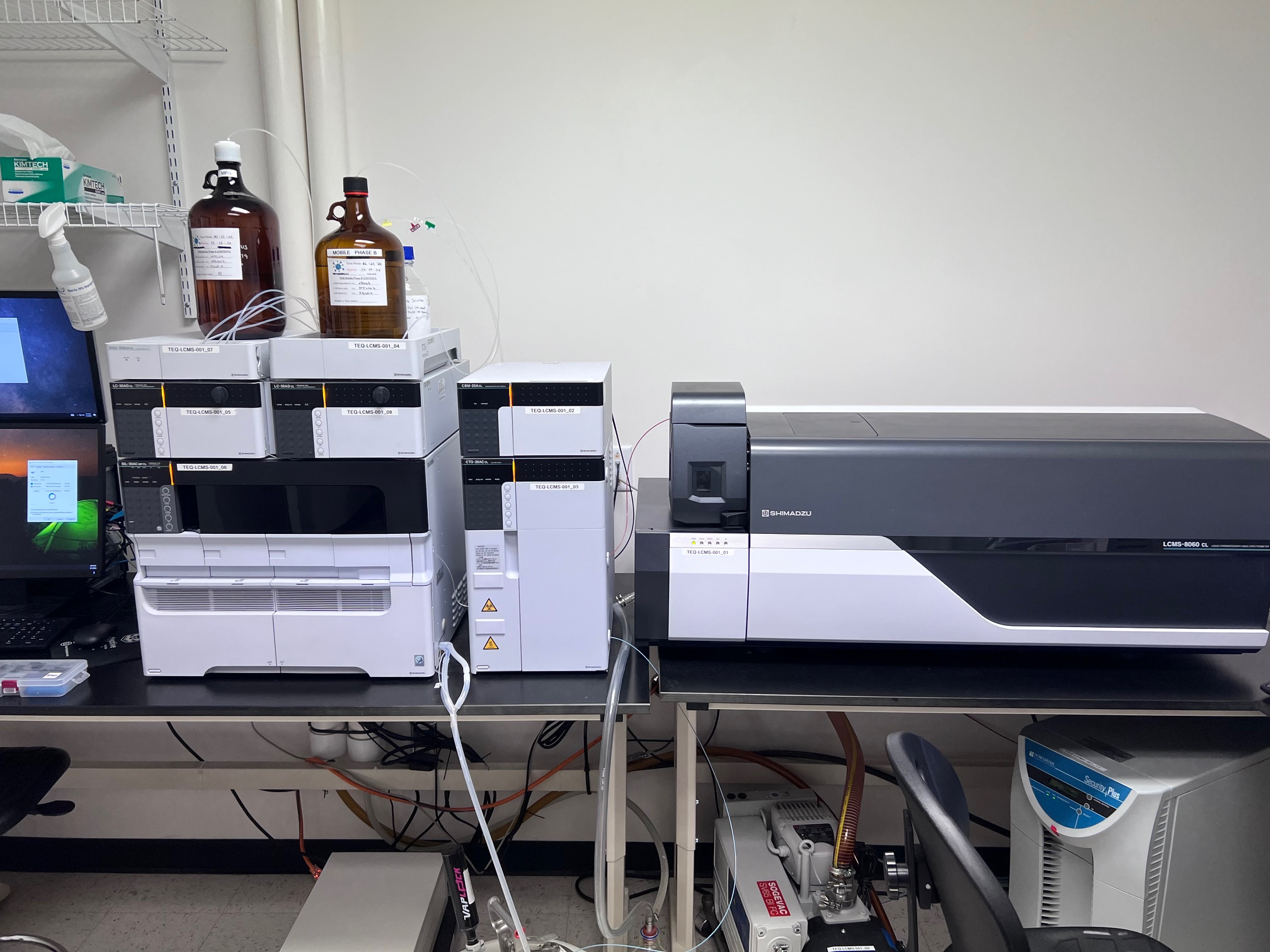 Shimadzu LC-MS/MS 8060 CL | LabX.com