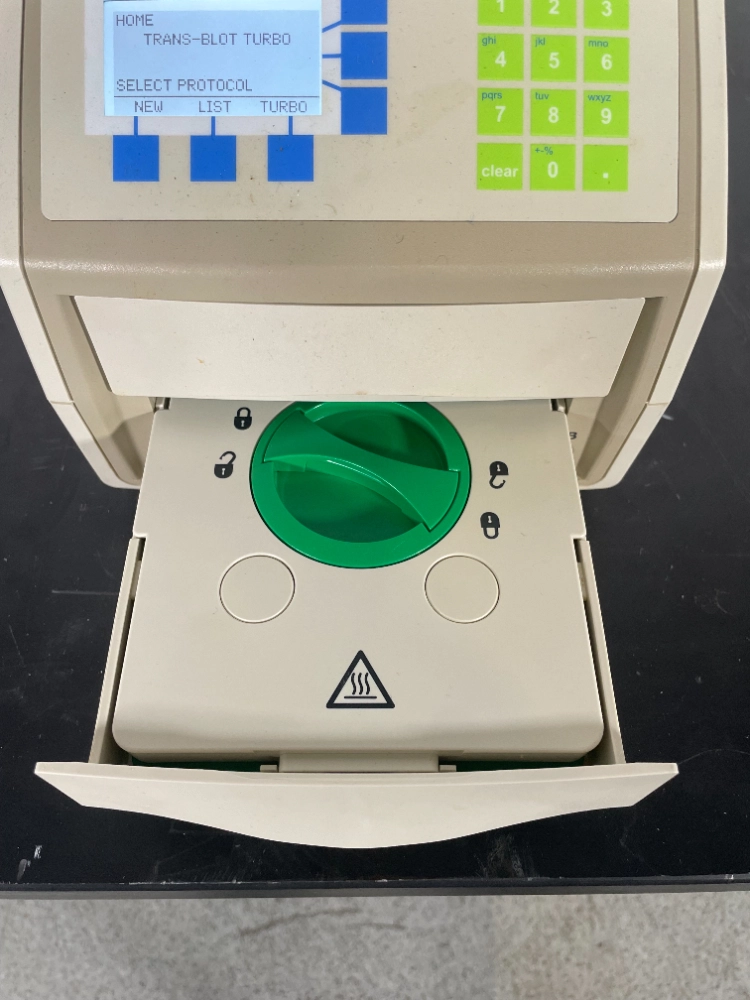 Bio-Rad Trans-Blot Turbo Transfer System | LabX.com