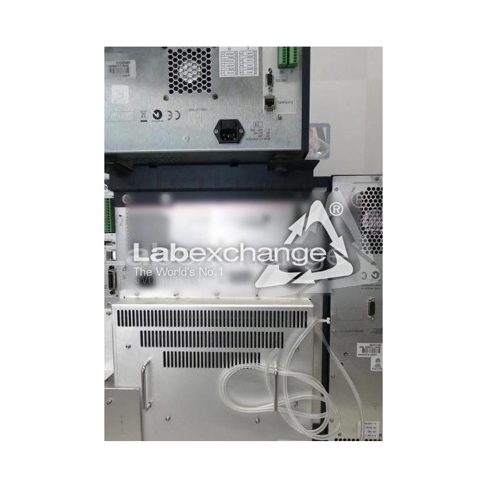 Waters e2695 HPLC System with 2998 PDA Detector | LabX.com